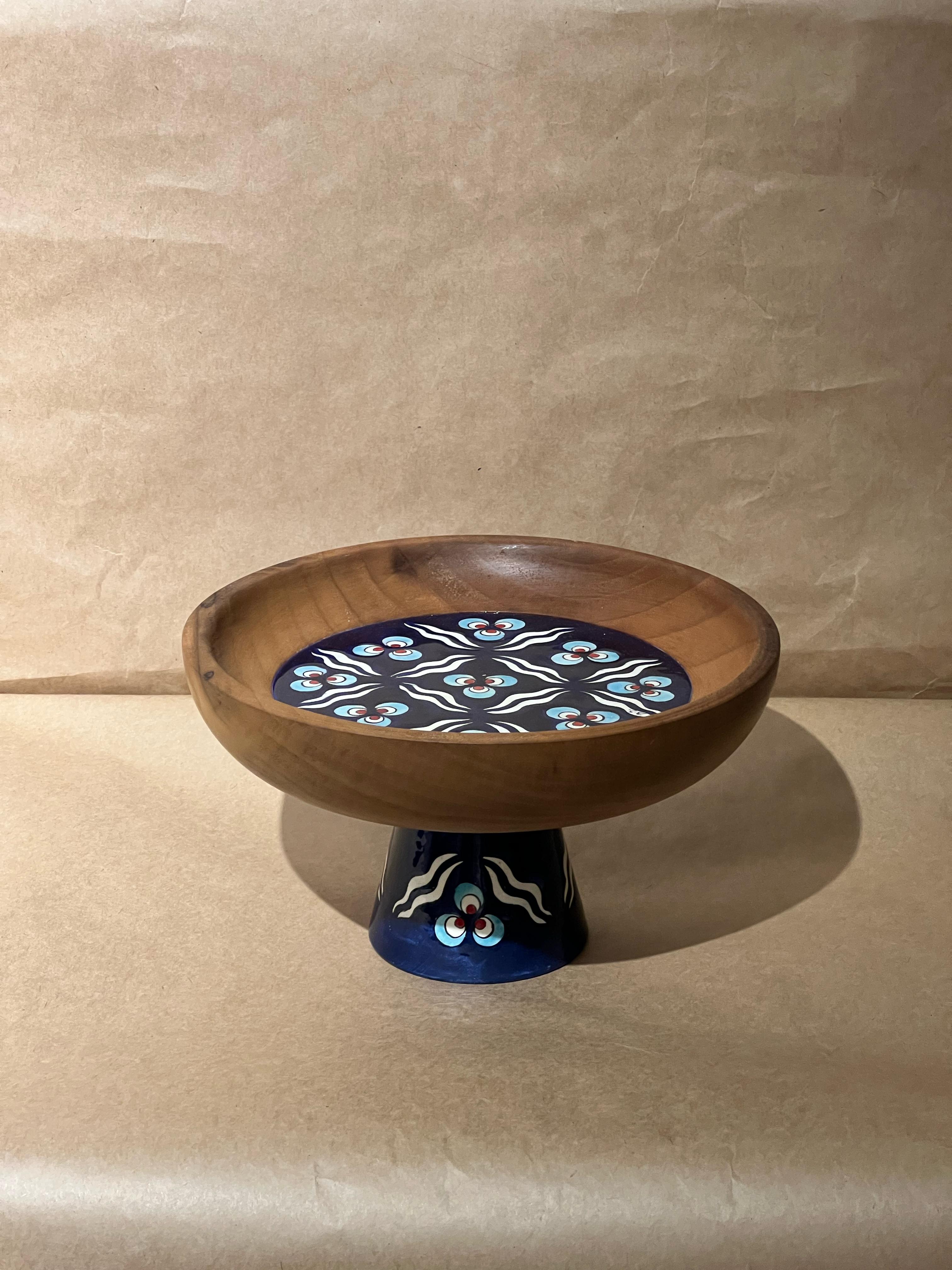 Ayaklı Ahşap Çini Tabak – The Marco Collective